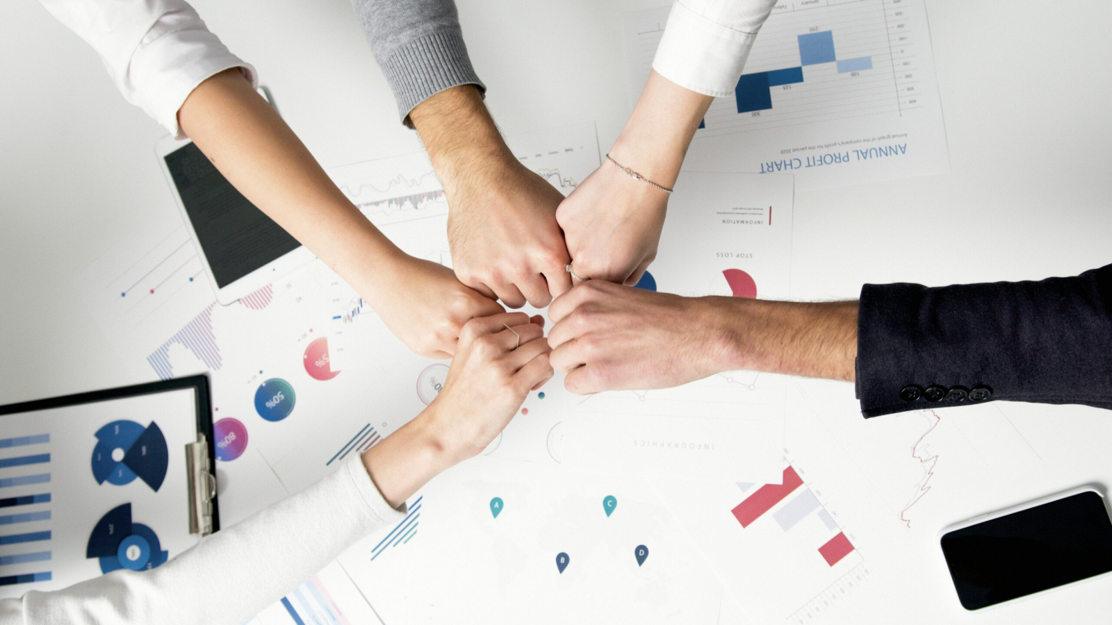 IT Strategies to Improve Employee Morale Effectively - Graphene Techologies